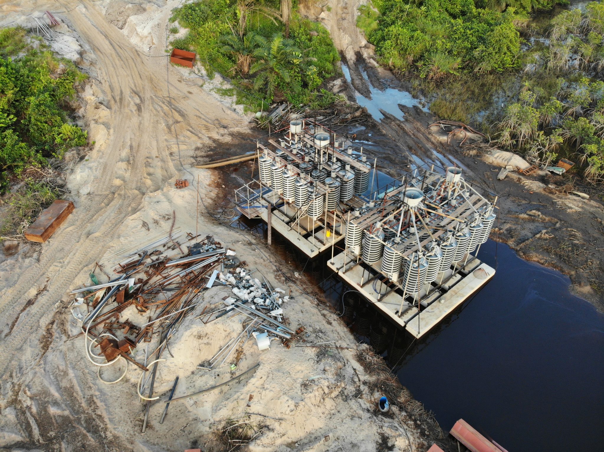 zircon sand - The DayLight